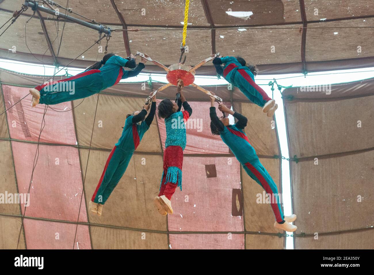 Lucky Irani Circus performing in Nankana Sahib, Punjab, Pakistan Stock ...