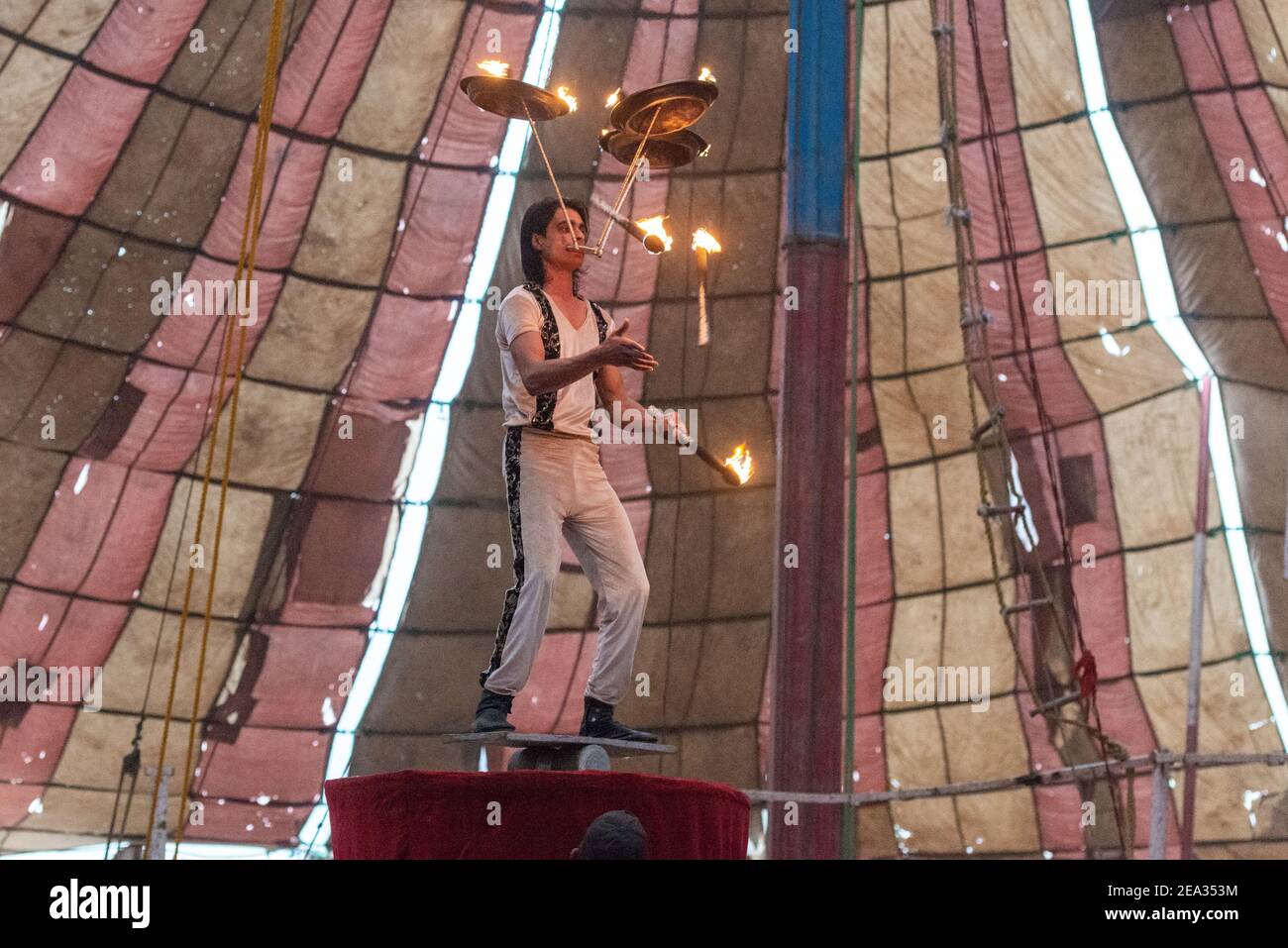 Lucky Irani Circus performing in Nankana Sahib, Punjab, Pakistan Stock ...