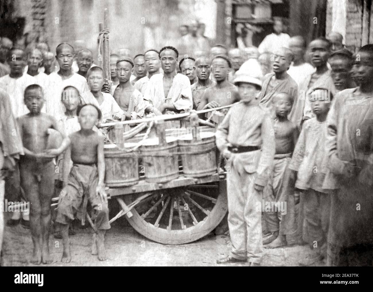 19th century photograph - Water cart, Tientsin, Tianjin, China 1861 ...