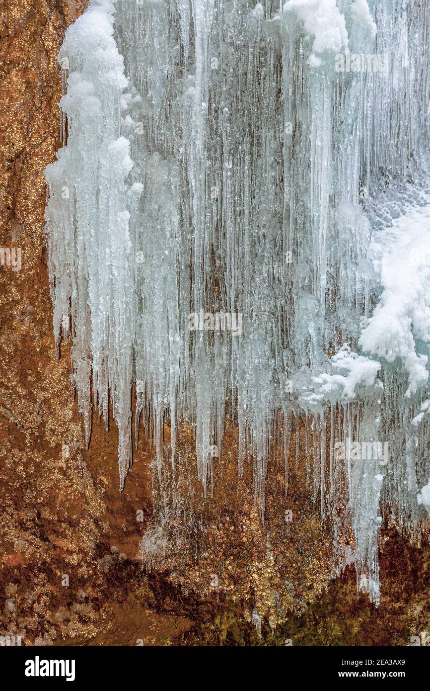 Ice cliff face hi-res stock photography and images - Alamy