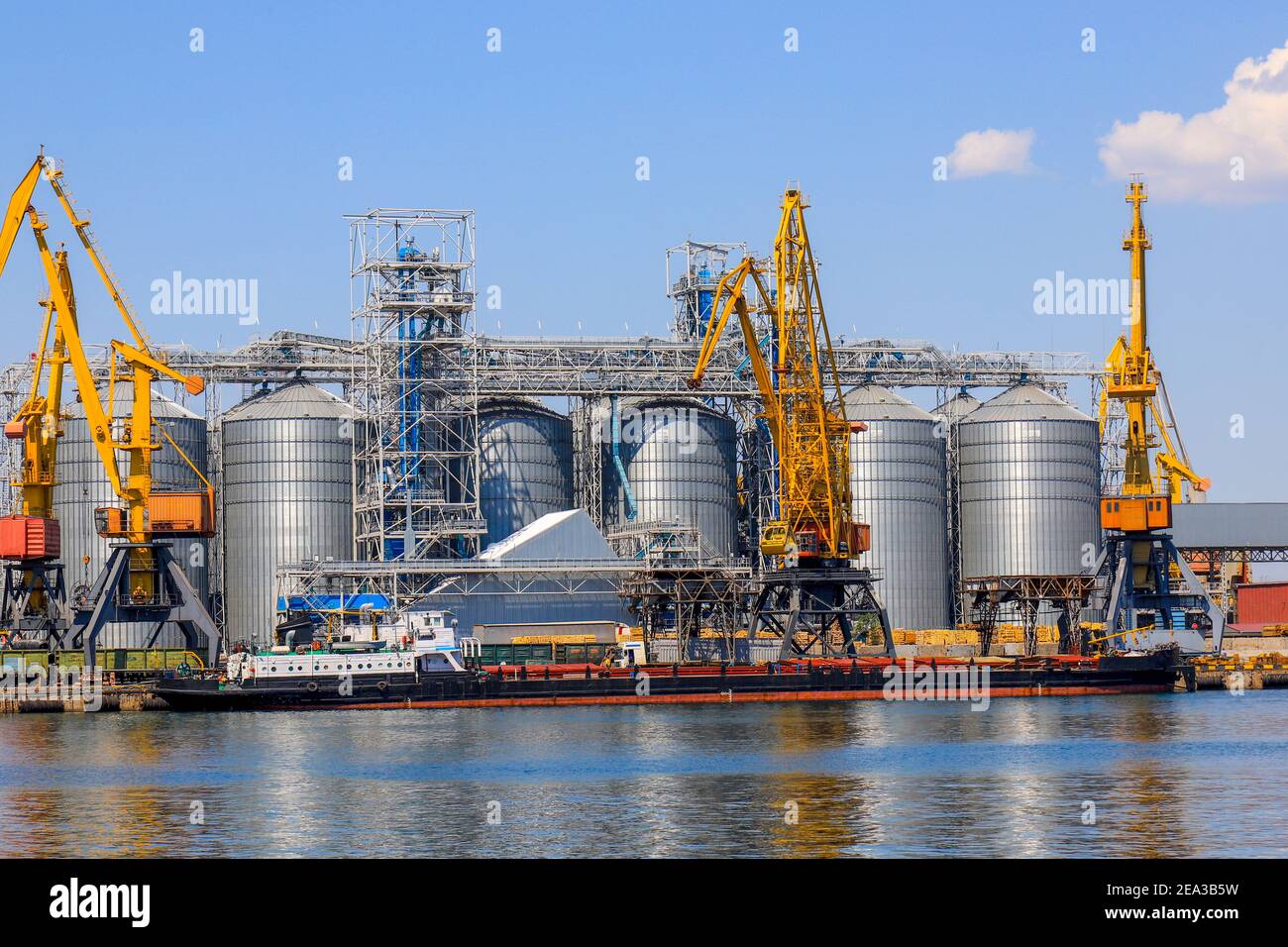 Modern water tanks hi-res stock photography and images - Alamy