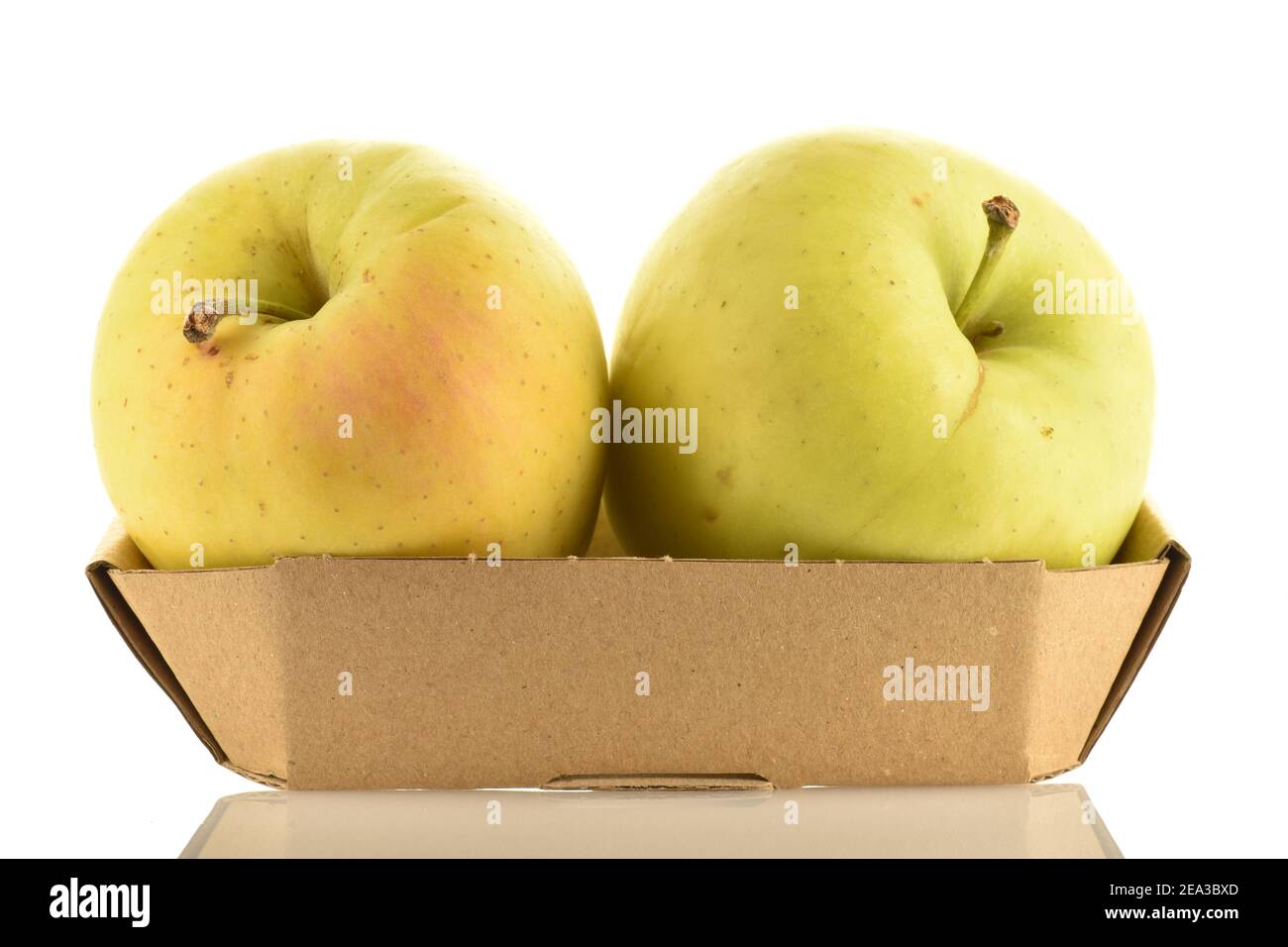 Apples in paper box hi-res stock photography and images - Alamy