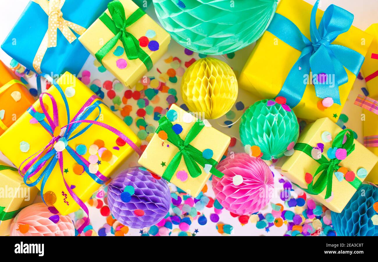 Top view lots gift boxes hi-res stock photography and images - Alamy