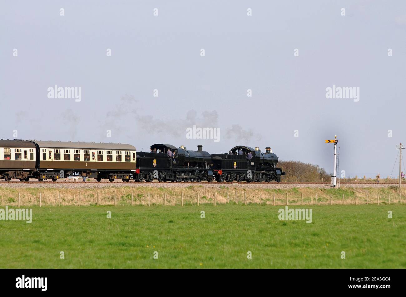 Blue anchor railway hi-res stock photography and images - Alamy