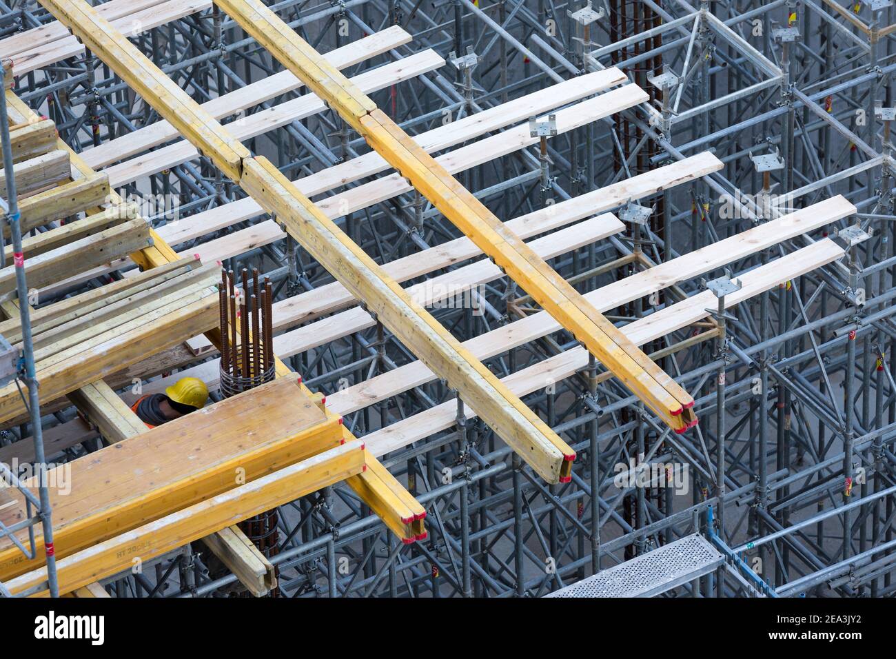 Wooden beams on construction new hi-res stock photography and images ...