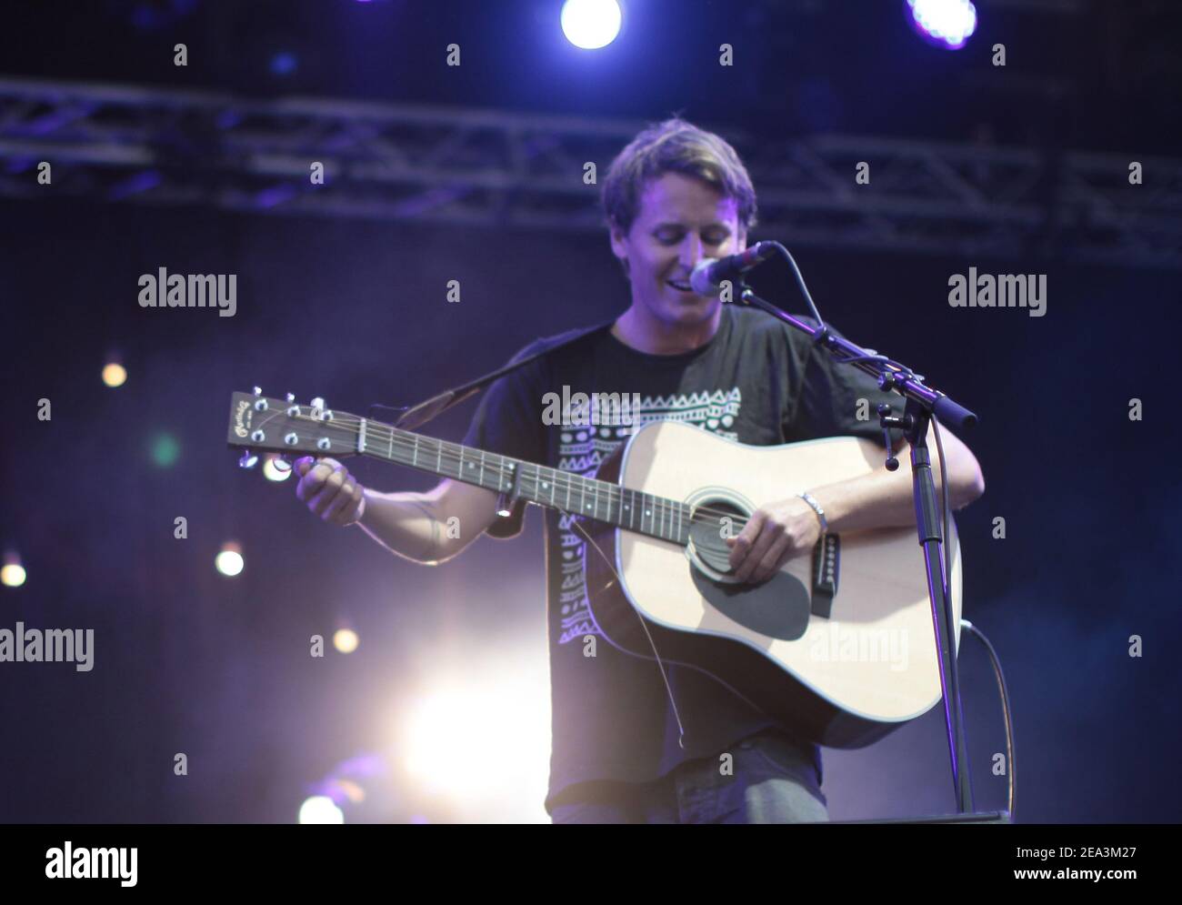 Ben howard gig hi-res stock photography and images - Alamy