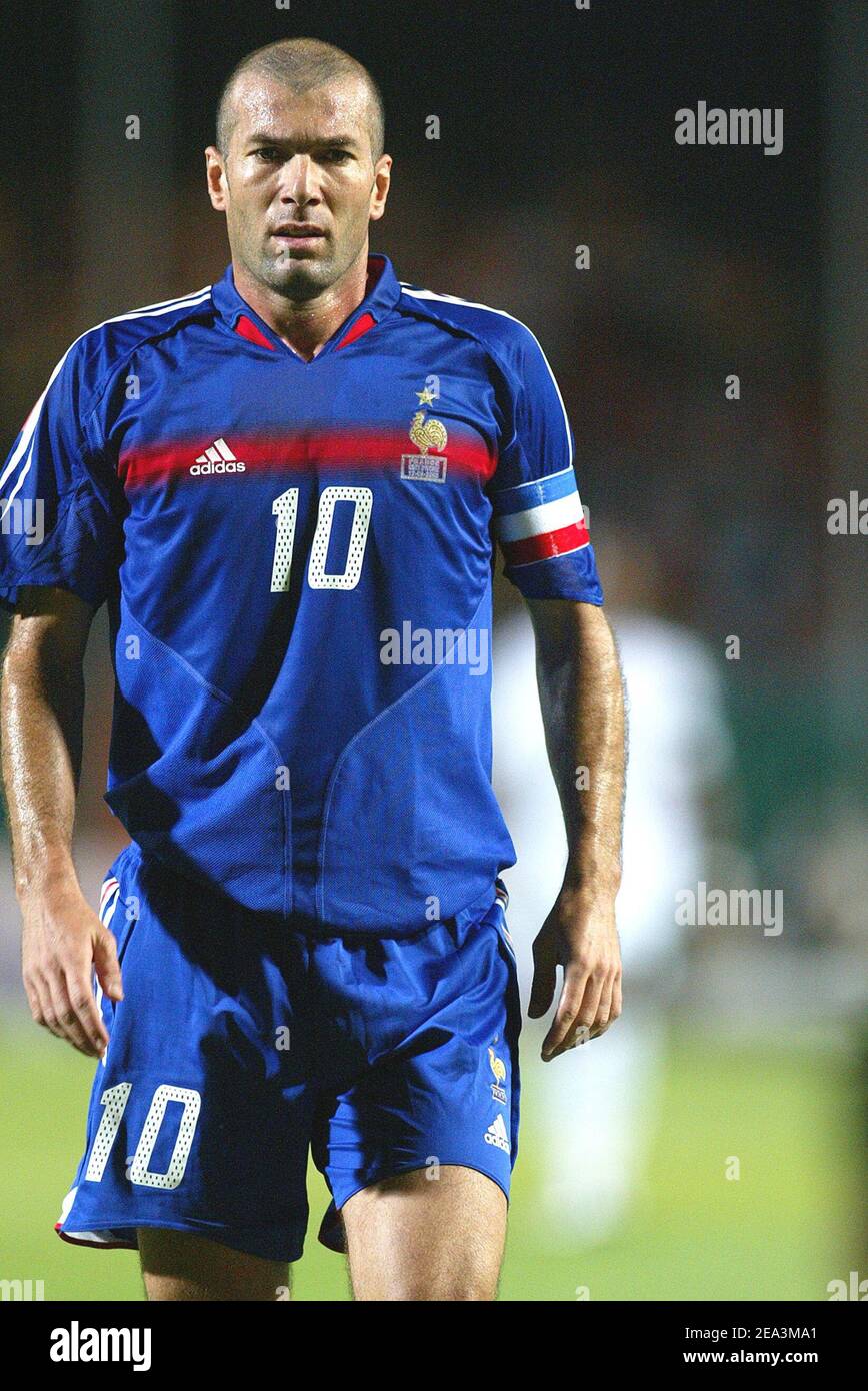 French midfielder Zinedine Zidane, who returns to play for France a ...