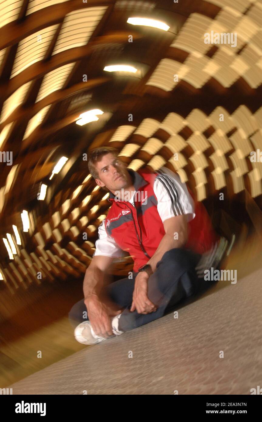 Jean galfione hi-res stock photography and images - Alamy