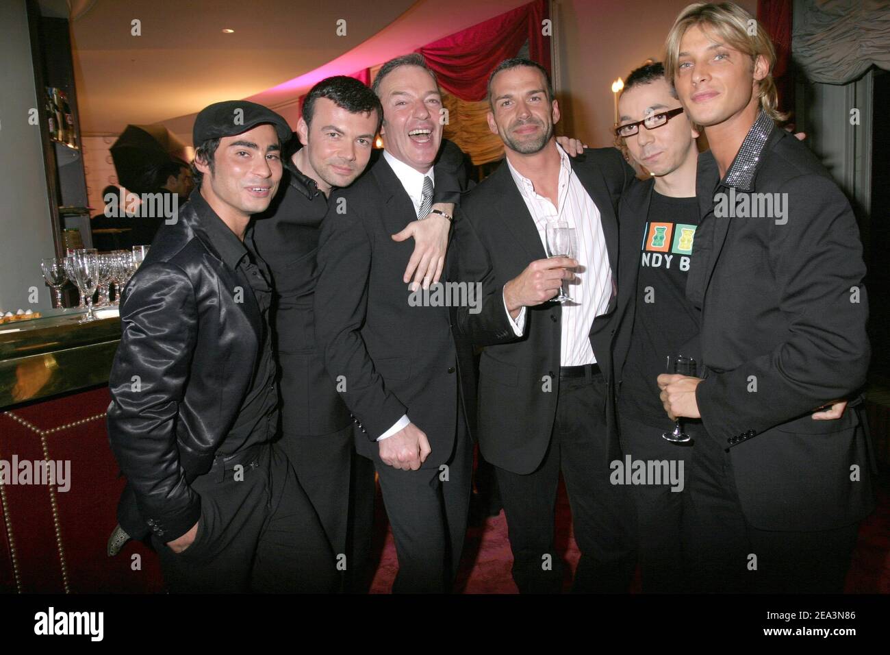 The Queer and Tony Gomez (c) attend the 'Victoires de la Beaute ...