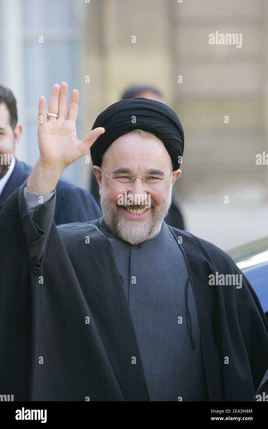 Iran's President Mohammad Khatami leaves Elysee palace in Paris, France ...