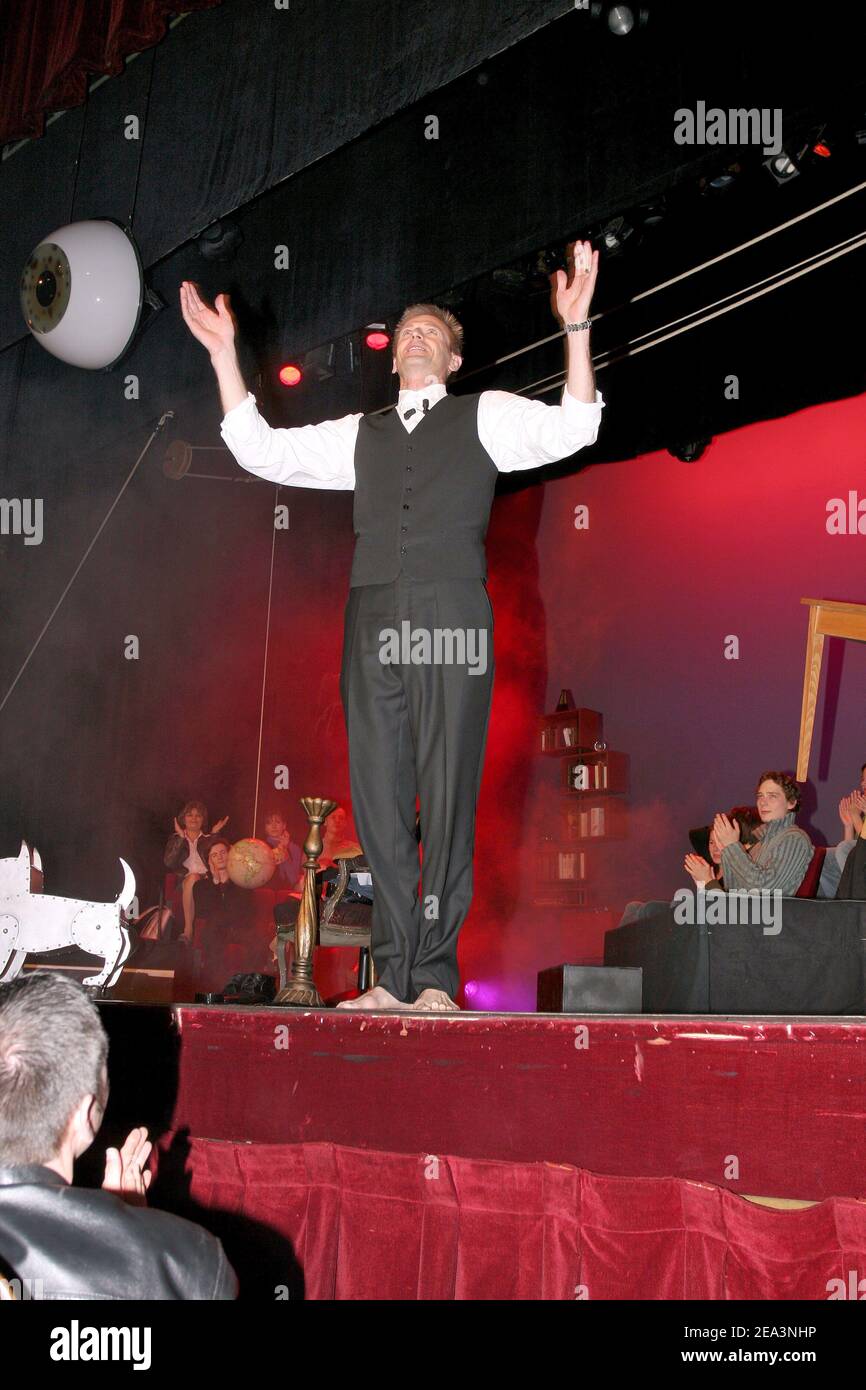 EXCLUSIVE. Canadian illusionist and magician Gary Kurtz on stage during ...