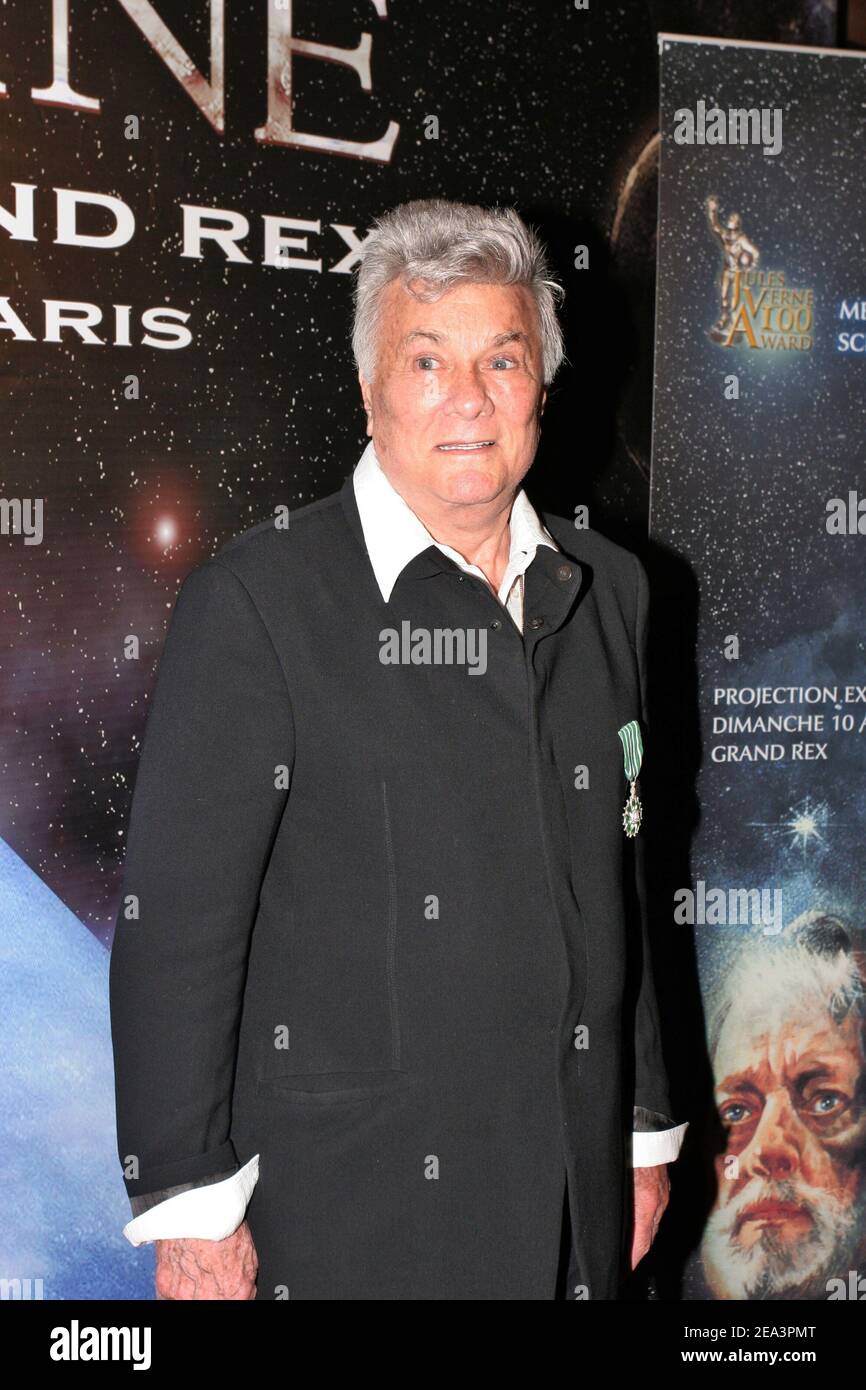 U.S. actor Tony Curtis attends the closing ceremony of the 13th 'Jules ...