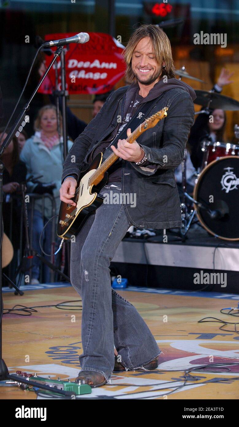 Australian singer keith urban hi-res stock photography and images - Alamy