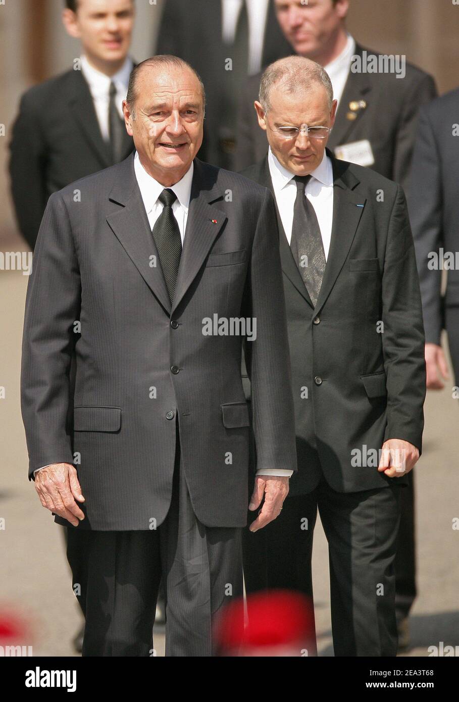 French President Jacques Chirac arrives to Saint Nicolas Cathedral in ...