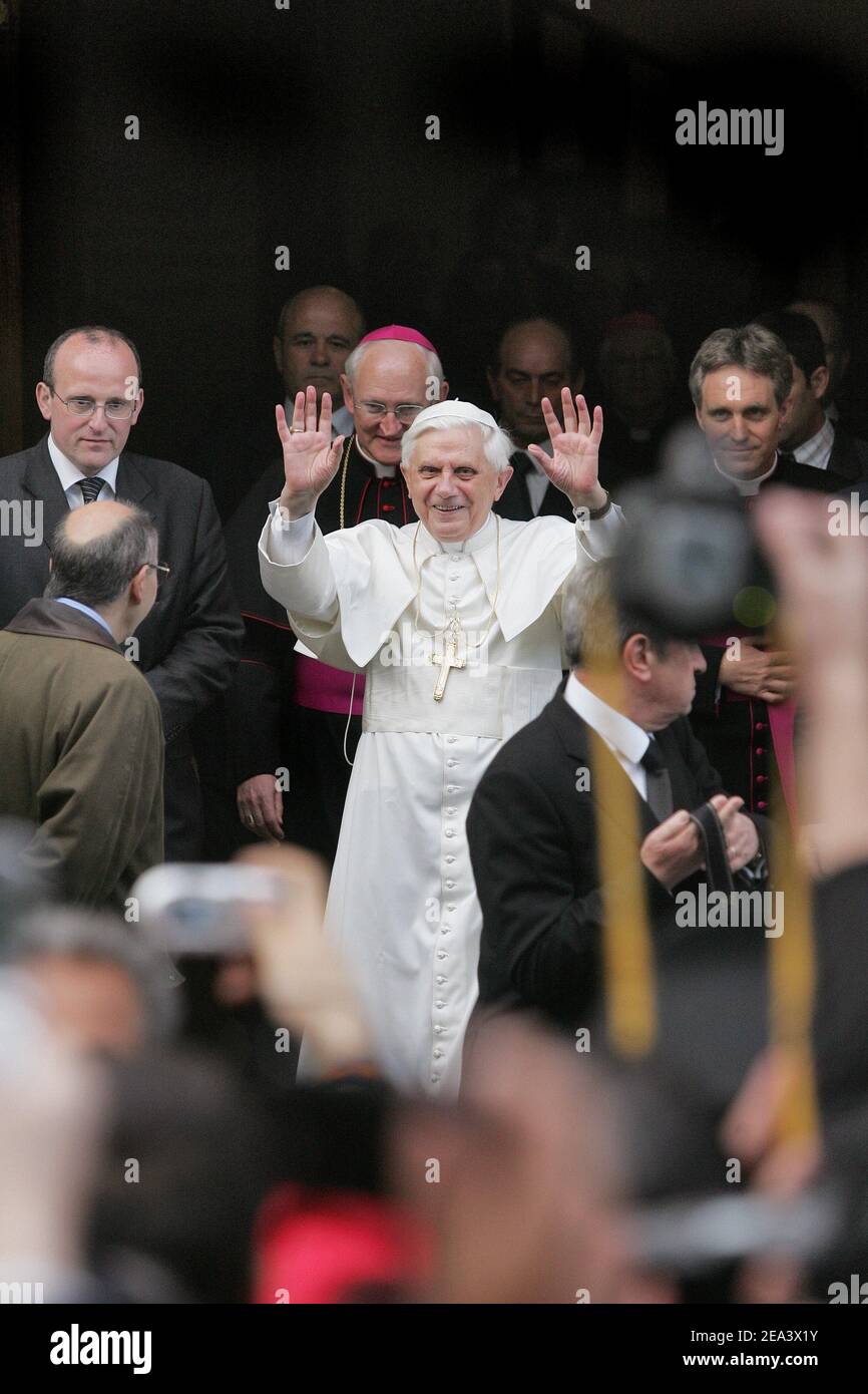 New Pope Benedict XVI waves to the crowd outside his residence in the ...