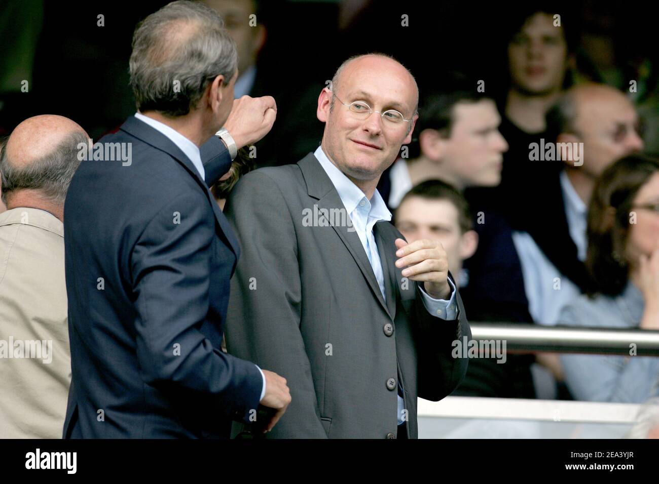 French National rugby coach Bernard Laporte (R) and Paris Mayor ...