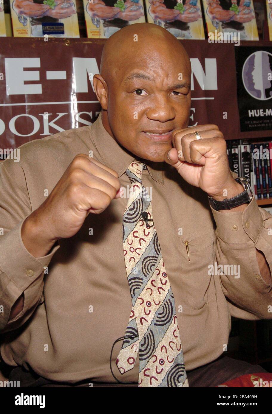 George foreman boxing hi-res stock photography and images - Alamy
