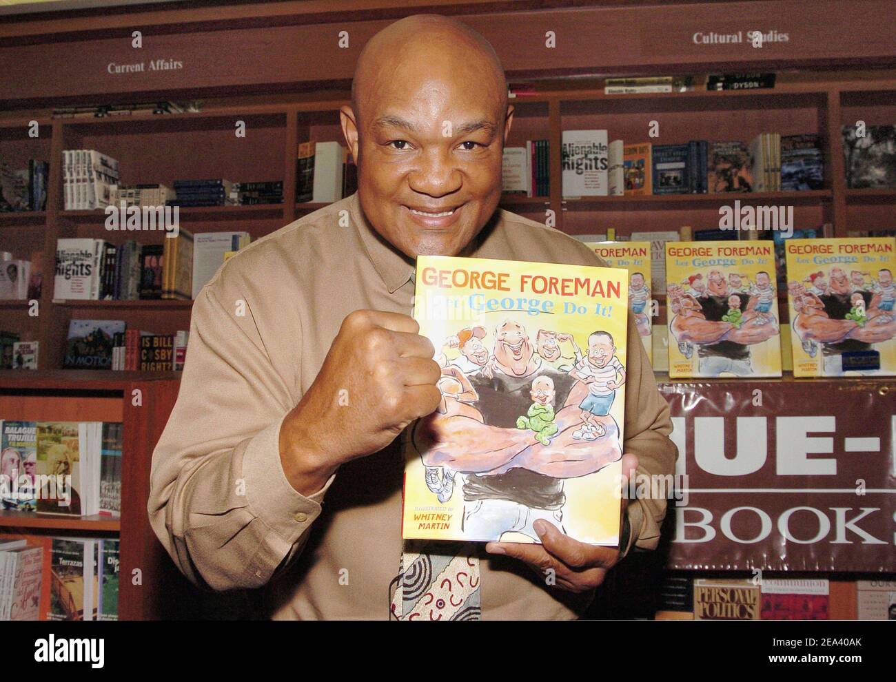 George Foreman Boxing High Resolution Stock Photography and Images - Alamy