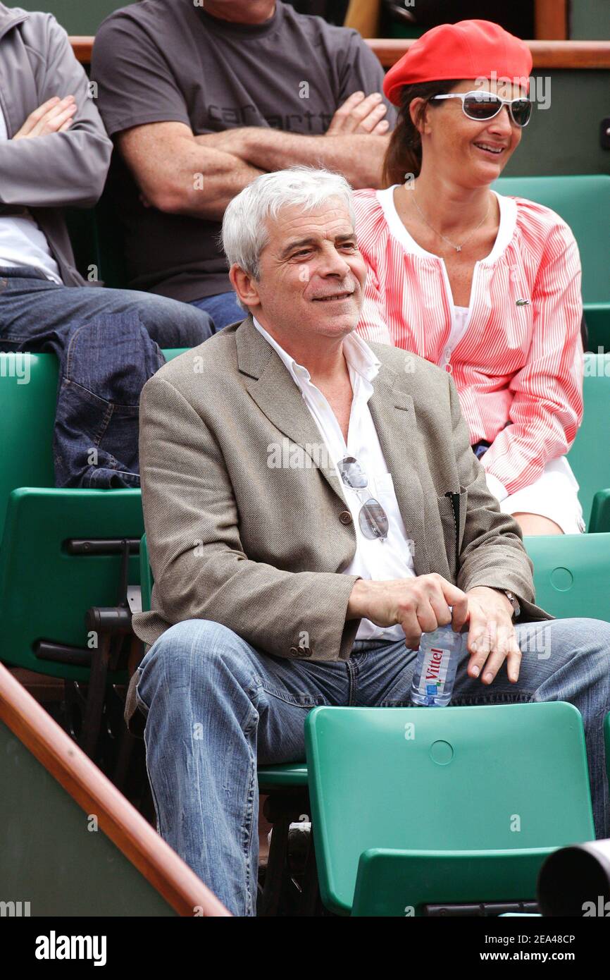 French director Jacques Weber attends a match of the 2005 French tennis ...