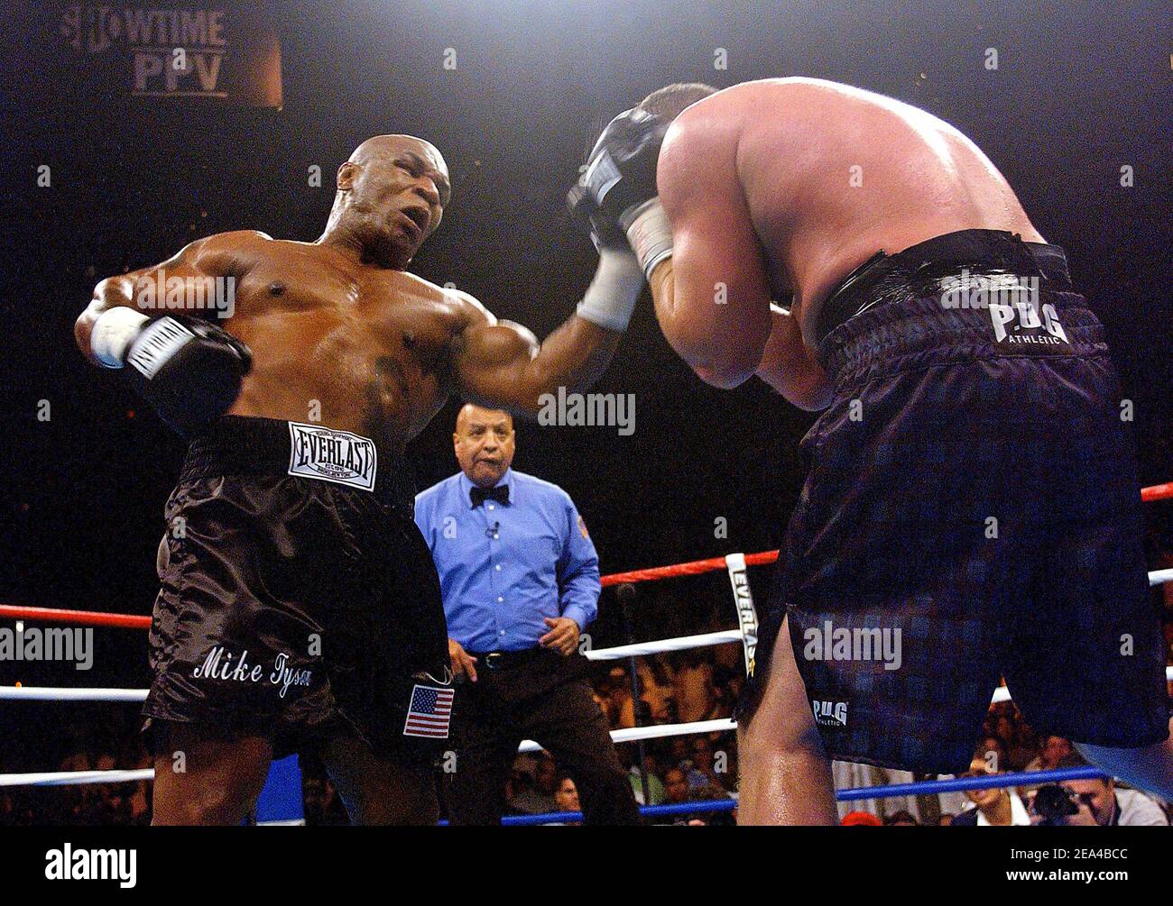 Ireland's Kevin McBride pushed Mike Tyson down in the sixth round of ...