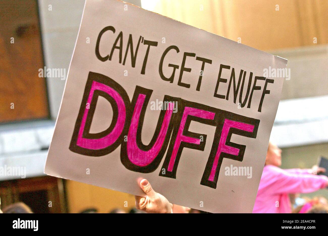 Hilary duff fan hi-res stock photography and images - Alamy