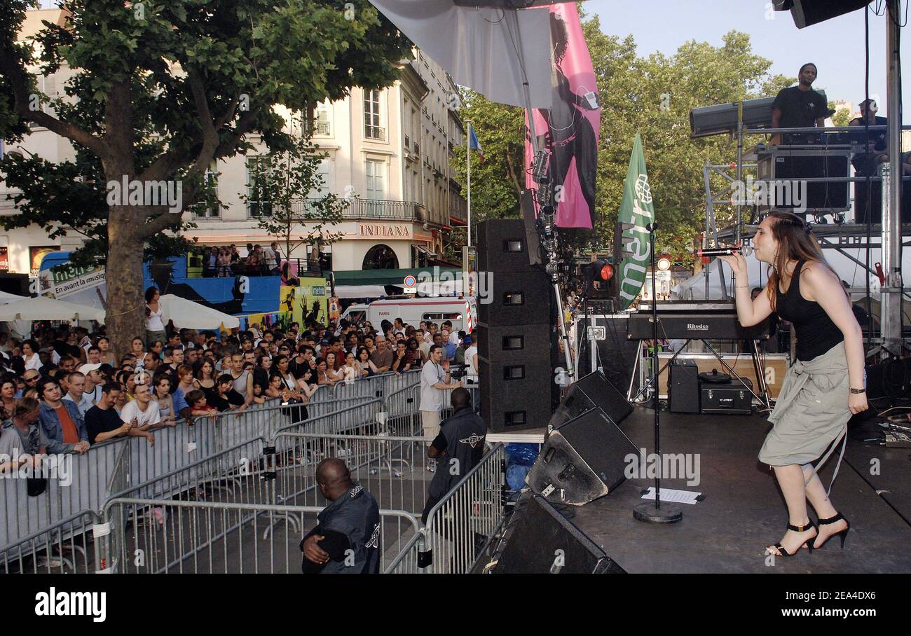 Assia concert hi-res stock photography and images - Alamy