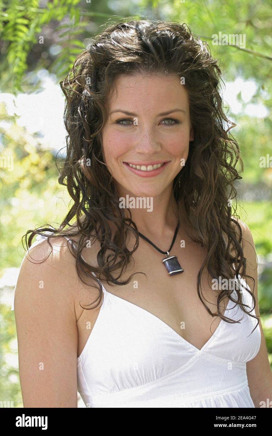 Evangeline lilly lost cast hi-res stock photography and images - Alamy