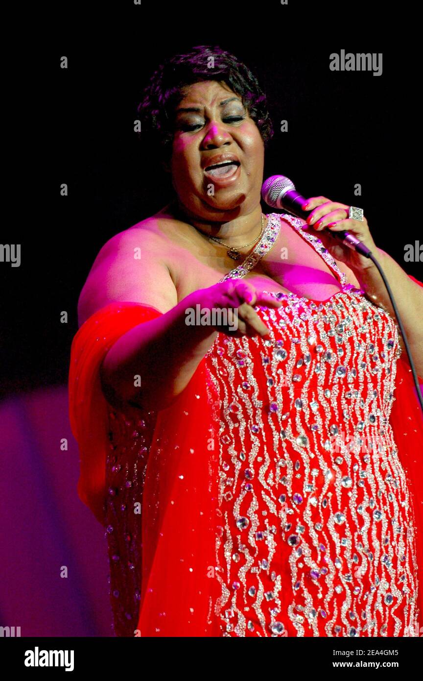 Aretha franklin the queen of soul hi-res stock photography and images ...