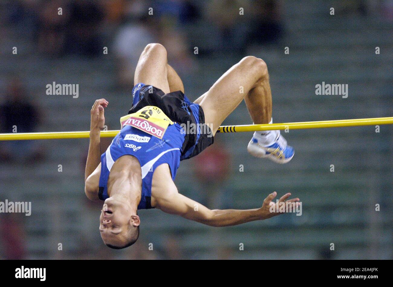 Saut en hauteur italie hi-res stock photography and images - Alamy