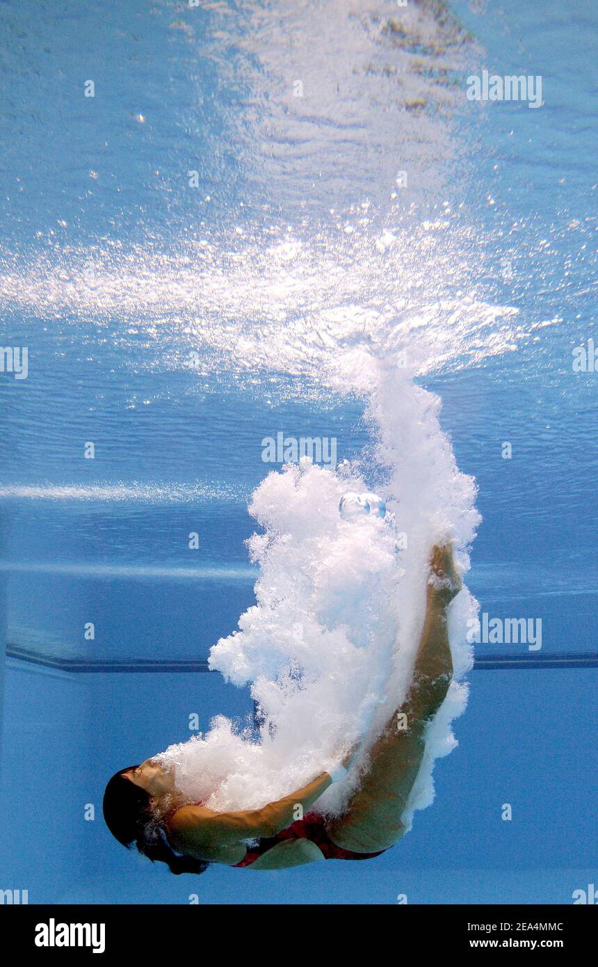 Womens m springboard hi-res stock photography and images - Alamy