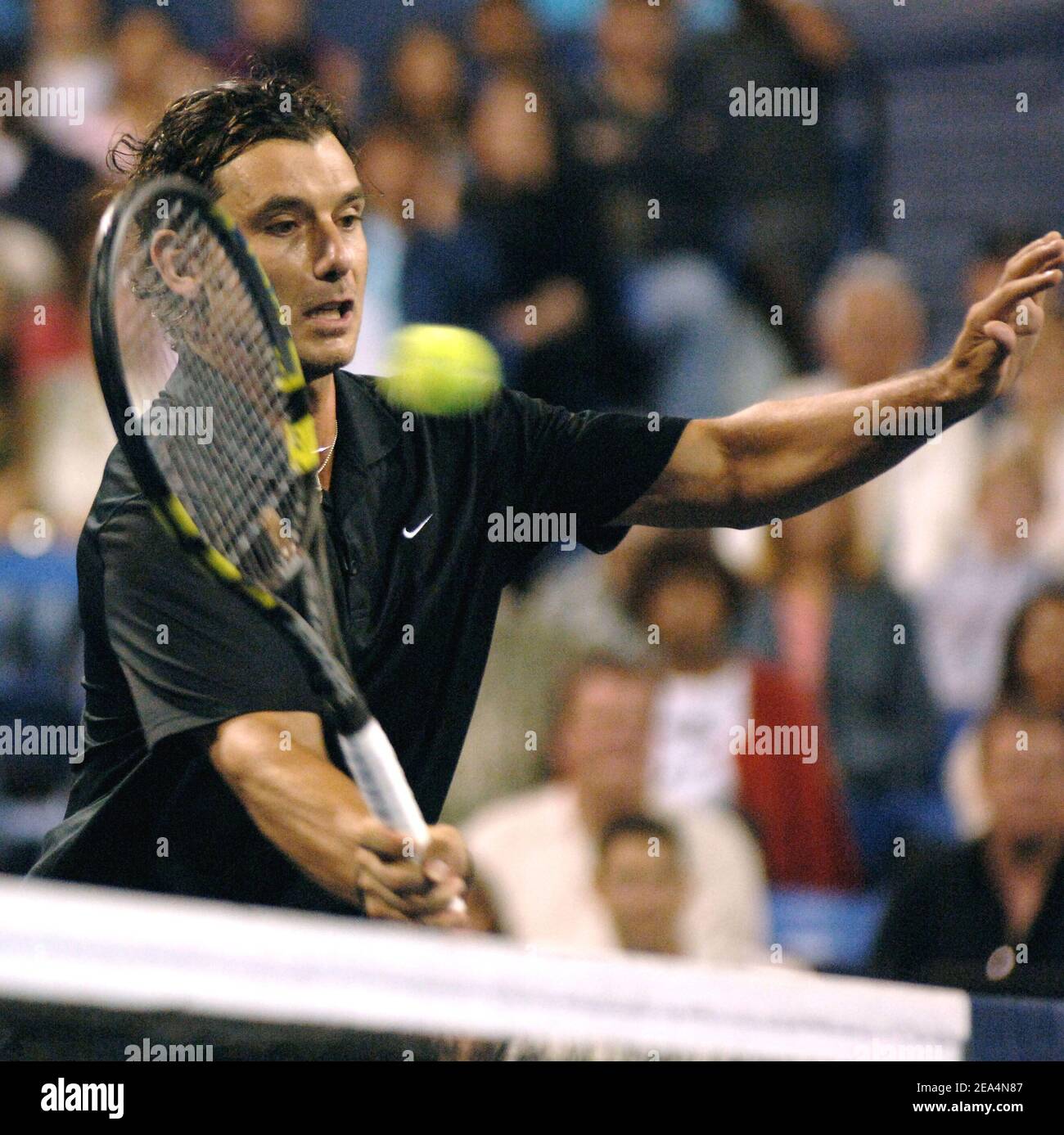 2005 musicares hi-res stock photography and images - Alamy