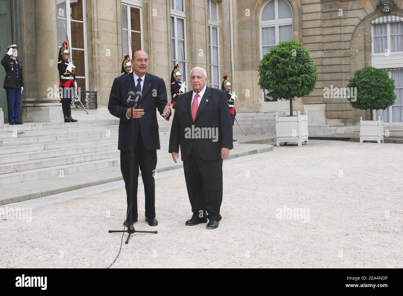 Ariel sharon lebanon hi-res stock photography and images - Alamy