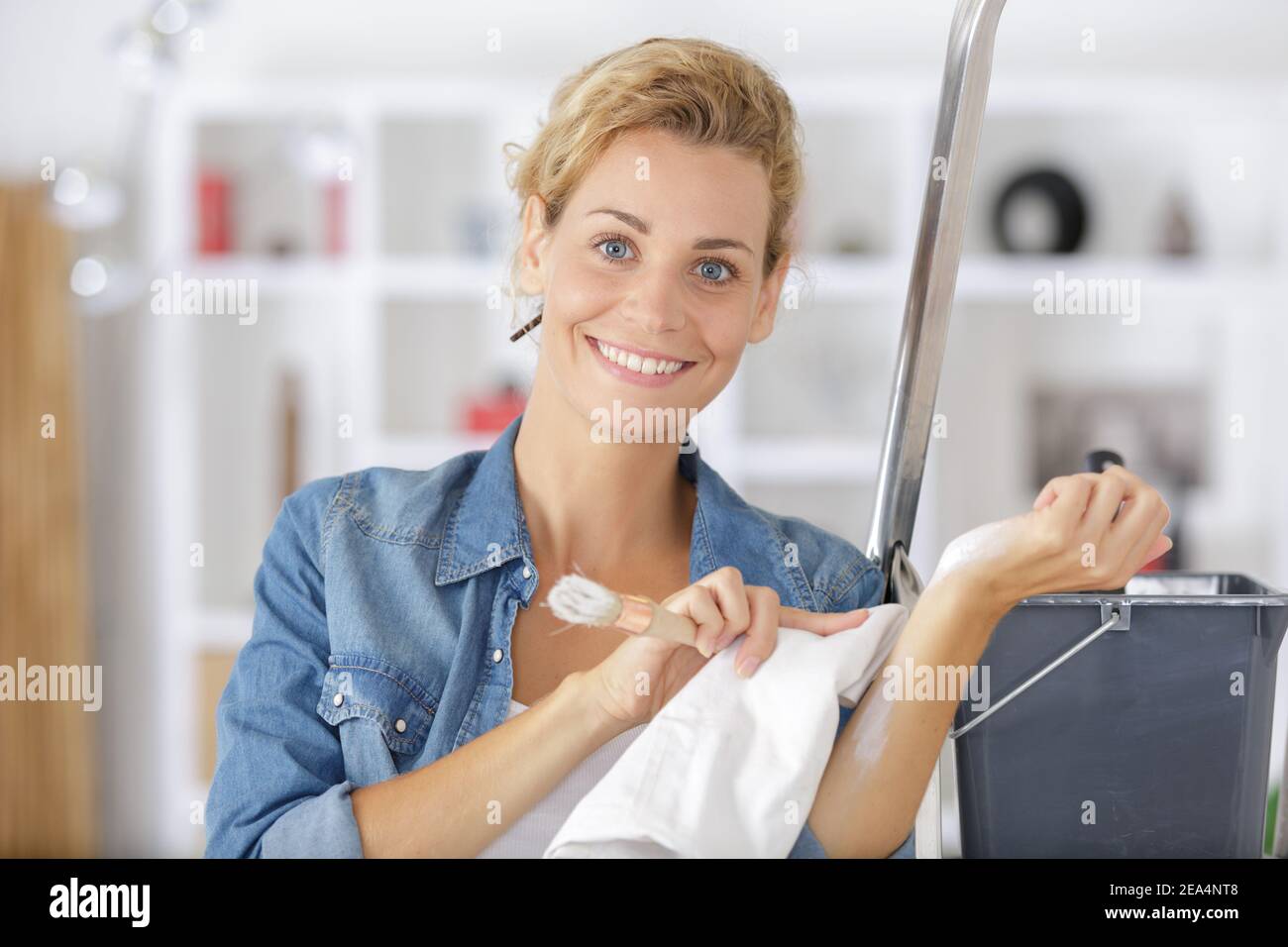female wipping her hands Stock Photo - Alamy