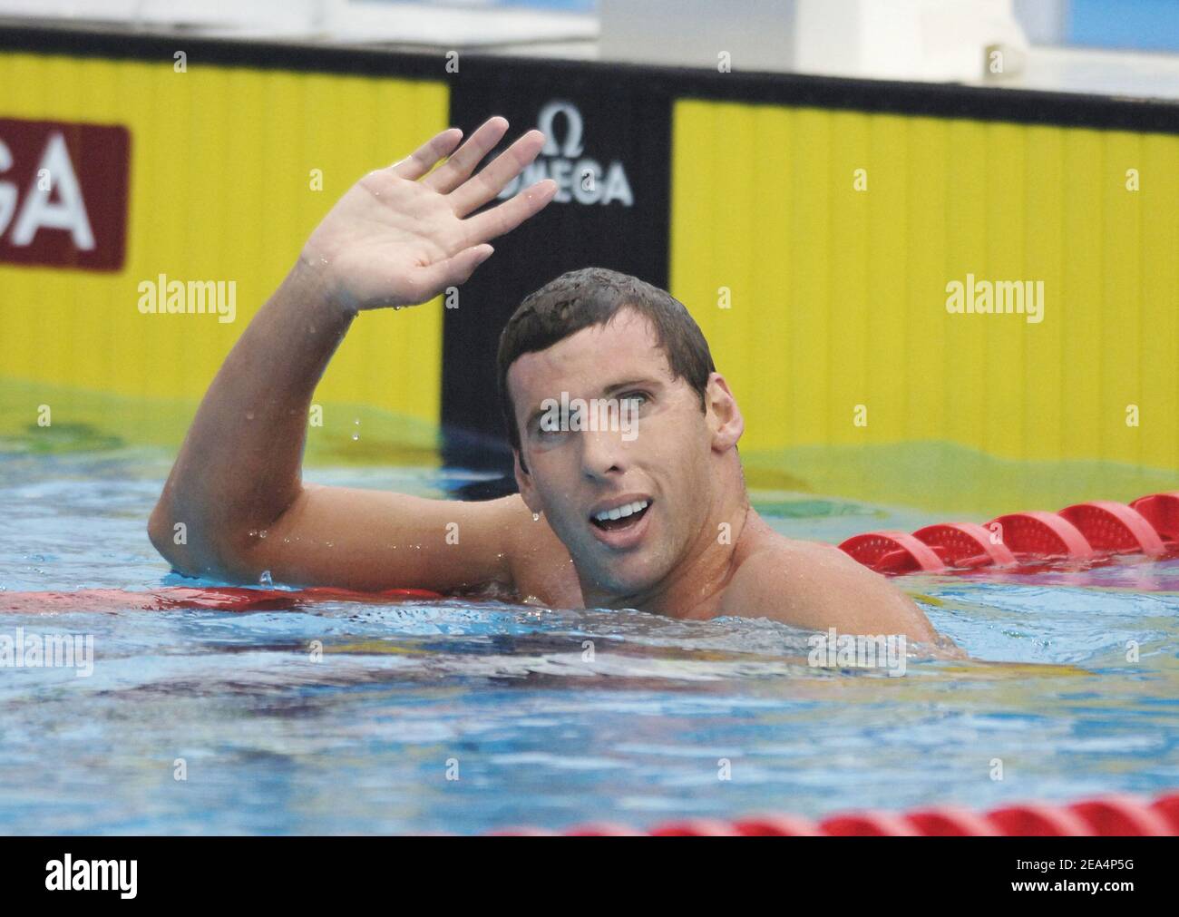 Grant Hackett of Australia wins the gold medal on men's 1500 meter ...