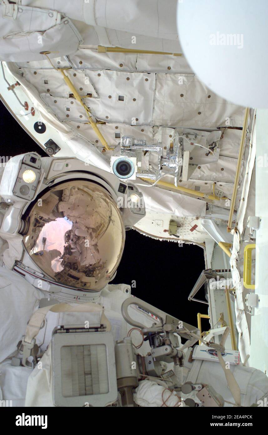 Sts 114 hi-res stock photography and images - Alamy