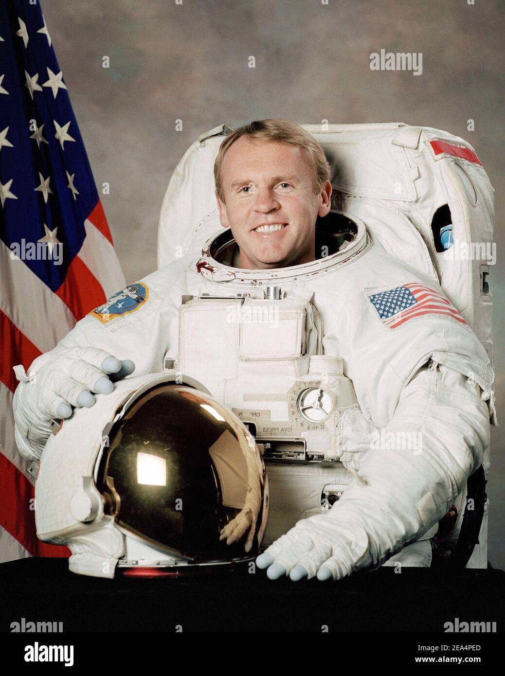 Astronaut andrew thomas hi-res stock photography and images - Alamy