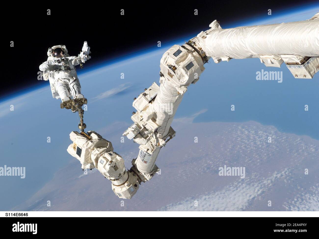 Astronaute eva hi-res stock photography and images - Alamy