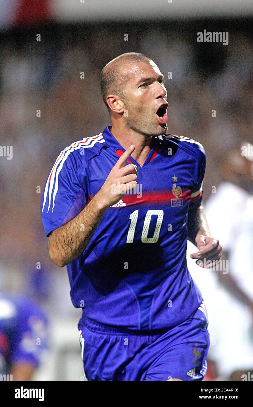 French midfielder Zinedine Zidane, who returns to play for France a ...