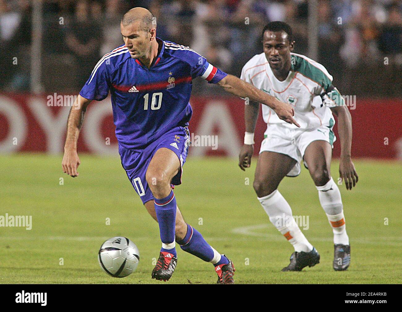French midfielder Zinedine Zidane, who returns to play for France a ...