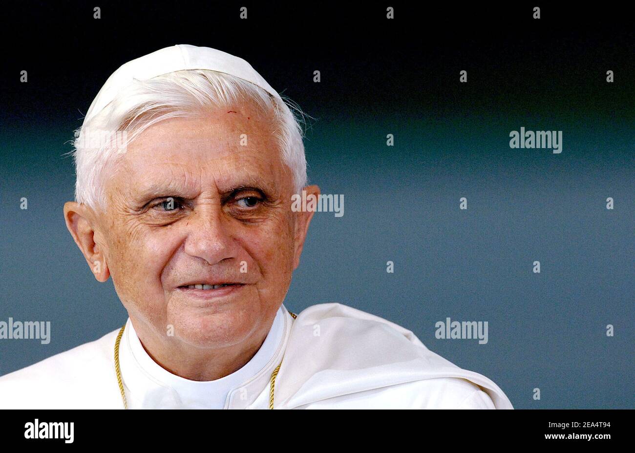Pope Benedict XVI as he departs from Cologne National Airport, Germany ...