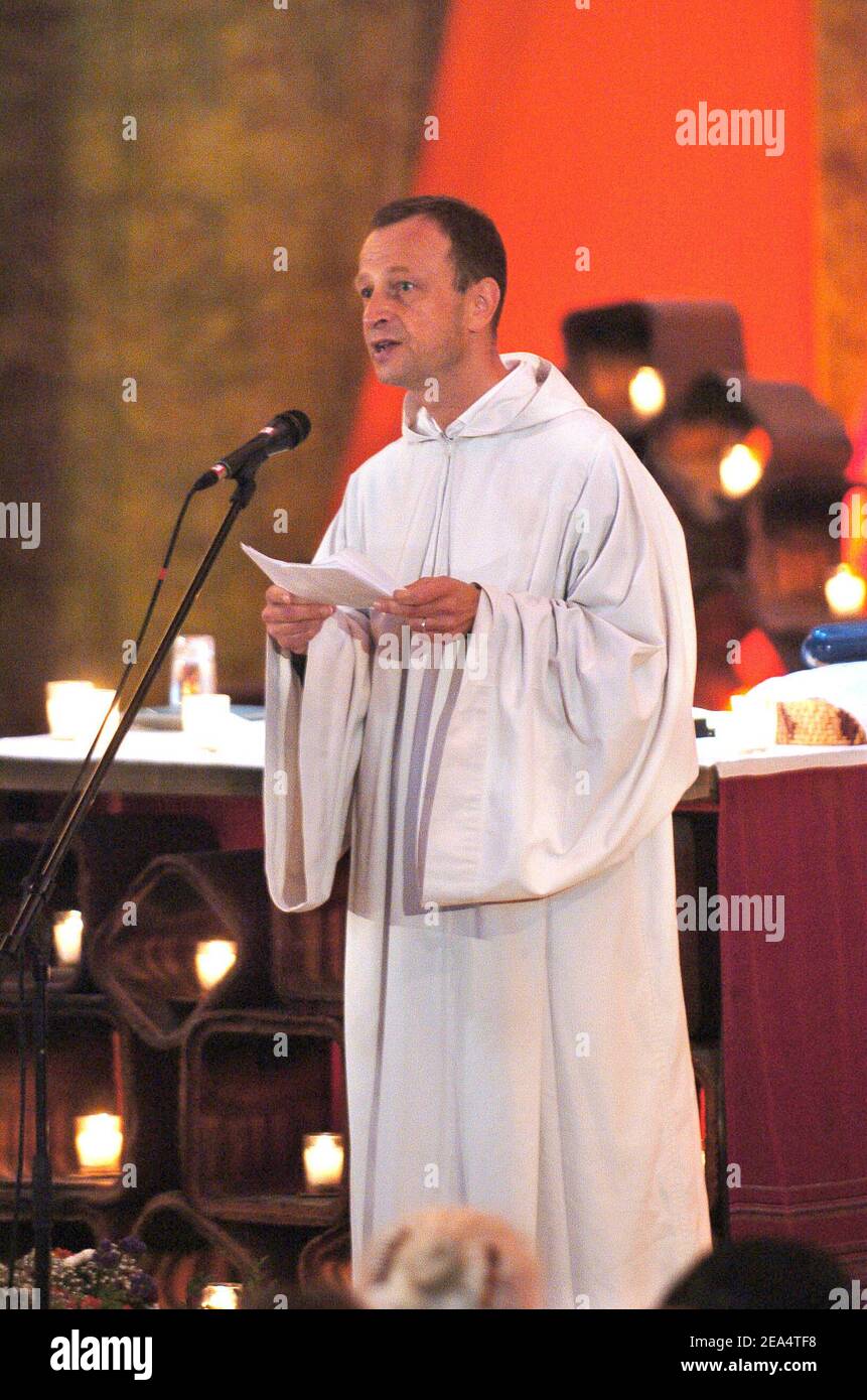 Brother Alois holds the funeral service for Brother Roger Schutz, the ...
