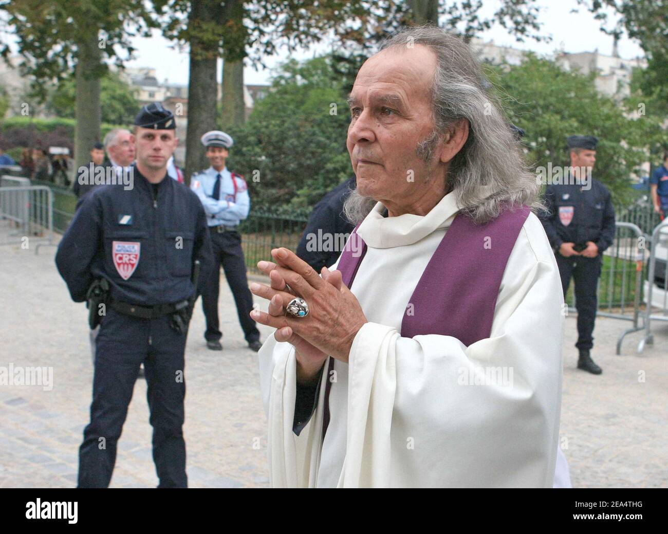 Father Guy Gilbert attended a mass at Notre Dame cathedral in Paris ...