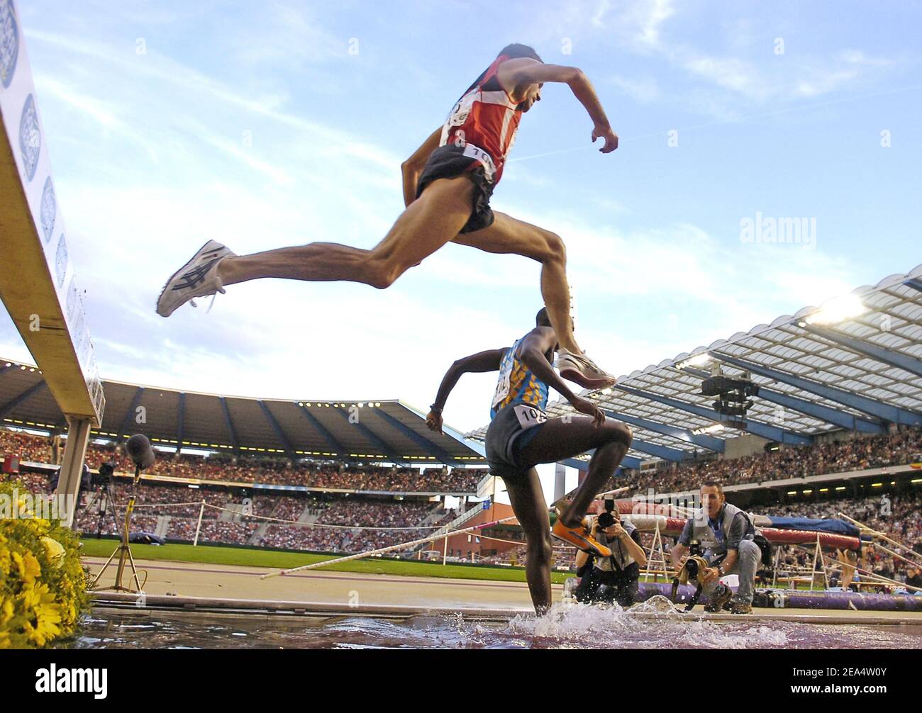 3000 metres steeplechase general view hi-res stock photography and ...