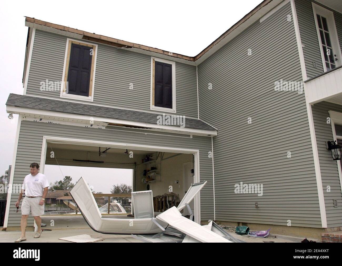 Tornade rouge hi-res stock photography and images - Alamy