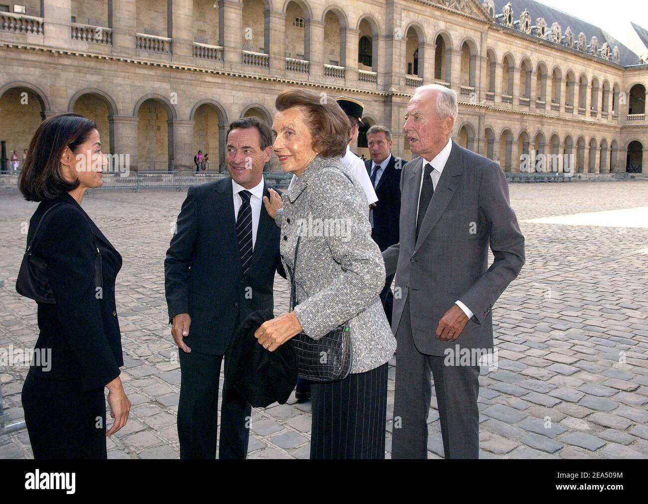 File photo - Liliane Bettencourt (2nd R), the daughter of L'Oreal ...