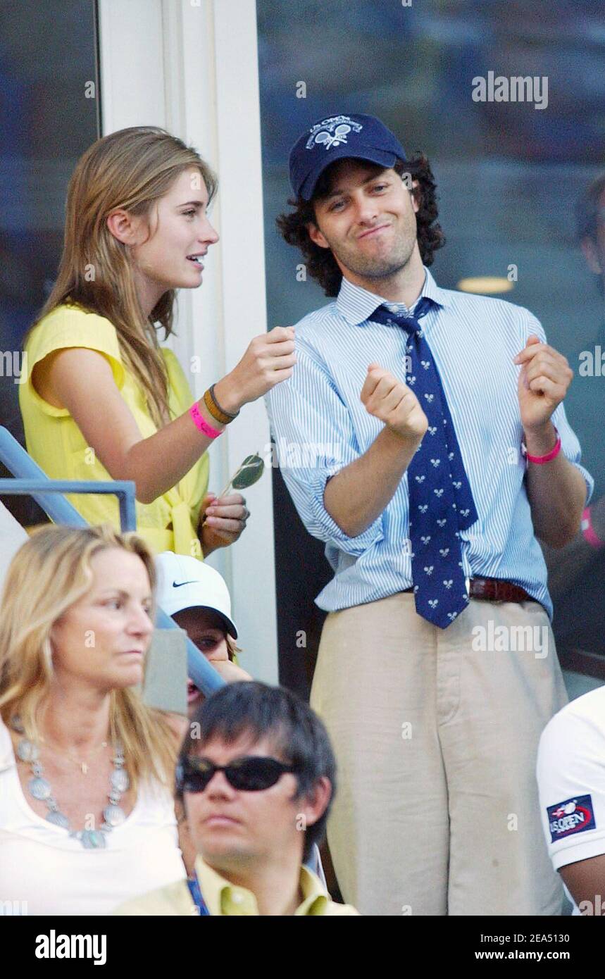 David Lauren and his girlfriend Lauren Bush attend Agassi semifinals ...