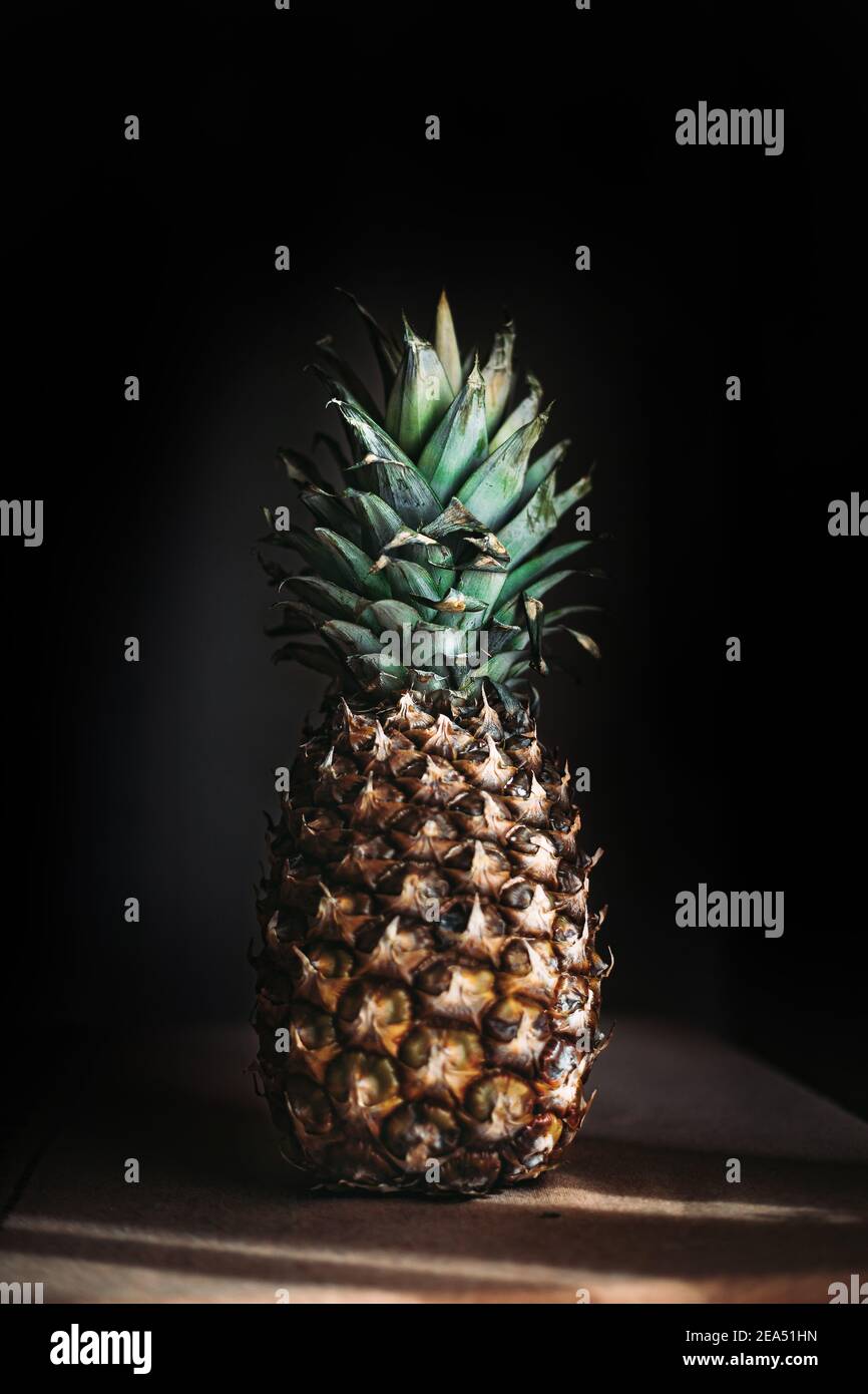 Black pineapple hi-res stock photography and images - Alamy
