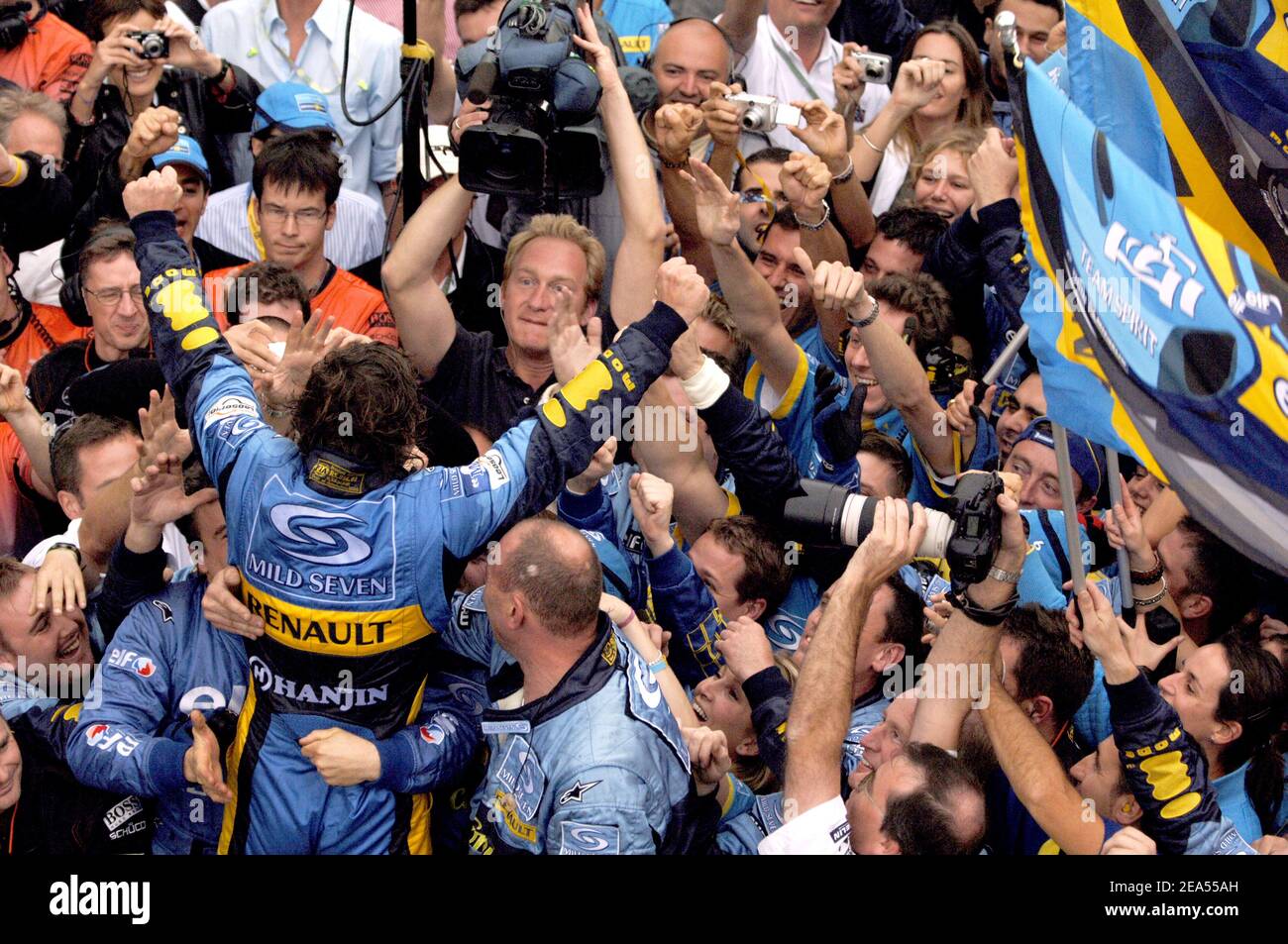 2005 formula one world champion hi-res stock photography and images - Alamy