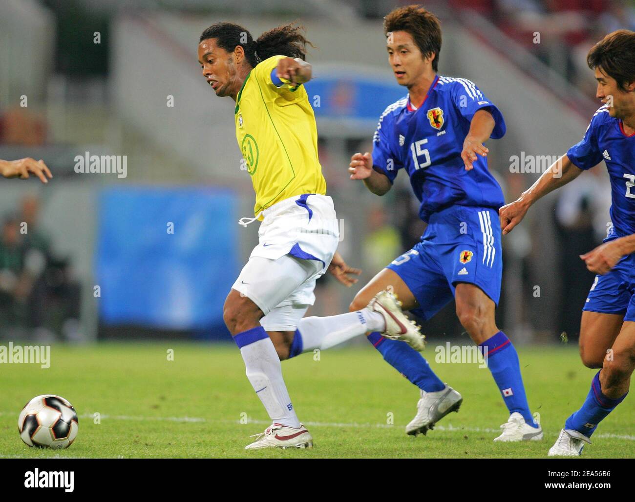 Ronaldinho brazil 2005 hi-res stock photography and images - Alamy