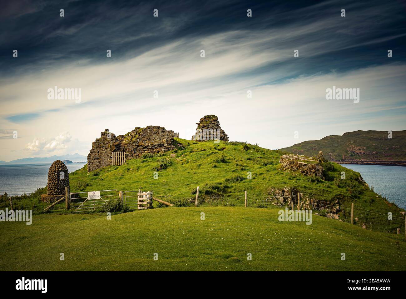 Duntulm Castle ruins Stock Photo - Alamy